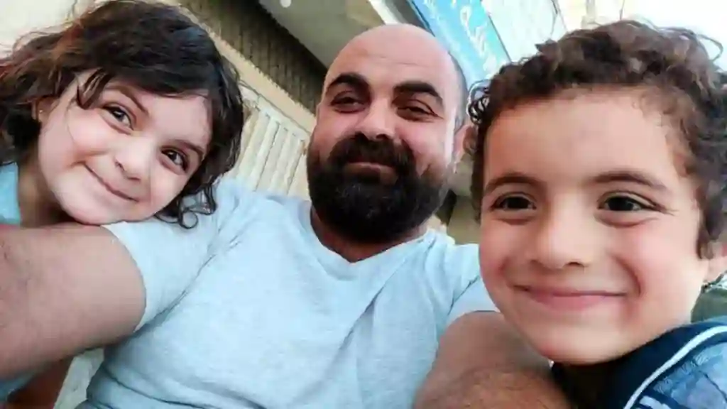 ৯ সন্তান হারিয়েও সেবা দিয়ে যাচ্ছেন গাজার নারী চিকিৎসক ডা. আলা | AlFirdaws || আল-ফিরদাউস